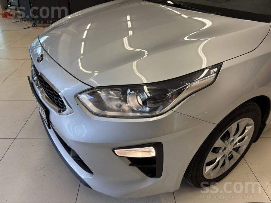 Grey Kia Ceed 2021 in Riga, with an engine capacity of 1.60 L and mileage of 132 thousand km for 9900 €, photo 7 on AUTOMOTO.COM.LV