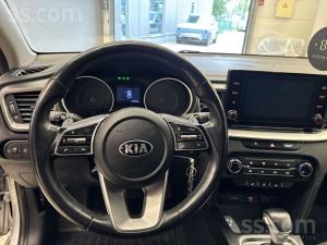 Grey Kia Ceed 2021 in Riga, with an engine capacity of 1.60 L and mileage of 132 thousand km for 9900 €, photo 12 on AUTOMOTO.COM.LV