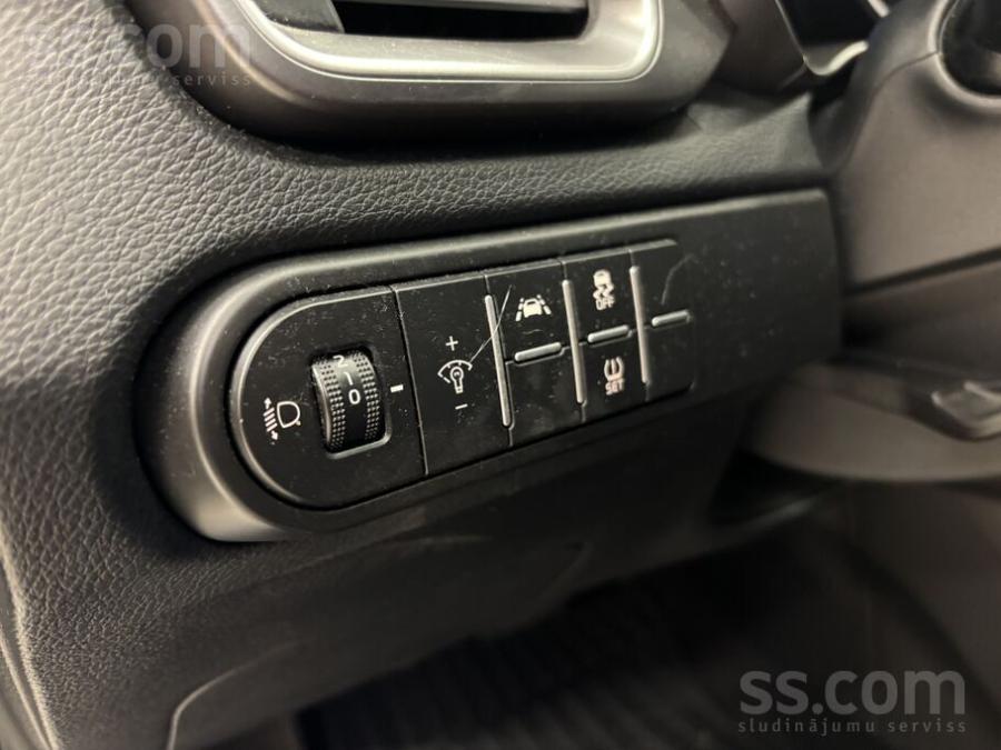Grey Kia Ceed 2021 in Riga, with an engine capacity of 1.60 L and mileage of 132 thousand km for 9900 €, photo 18 on AUTOMOTO.COM.LV
