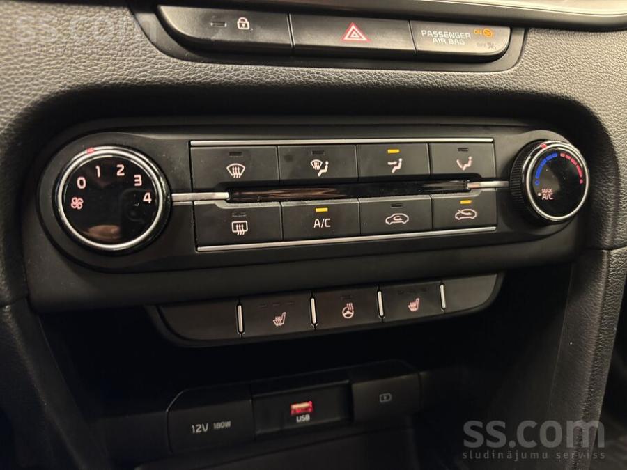 Grey Kia Ceed 2021 in Riga, with an engine capacity of 1.60 L and mileage of 132 thousand km for 9900 €, photo 22 on AUTOMOTO.COM.LV