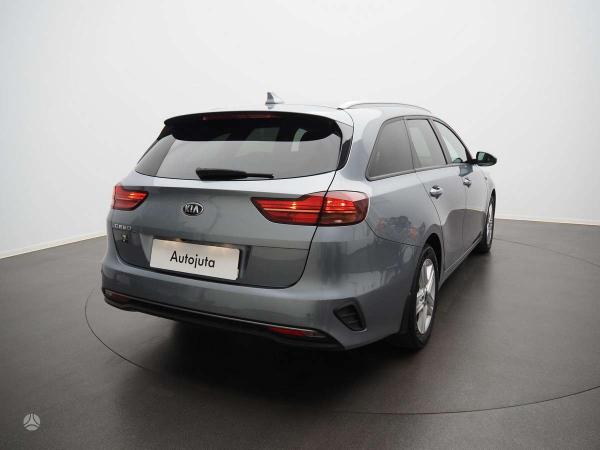 Grey Kia Ceed 2021 in Vilnius, with an engine capacity of 1.48 L and mileage of 61 thousand km for 14900 €, photo 4 on AUTOMOTO.COM.LV