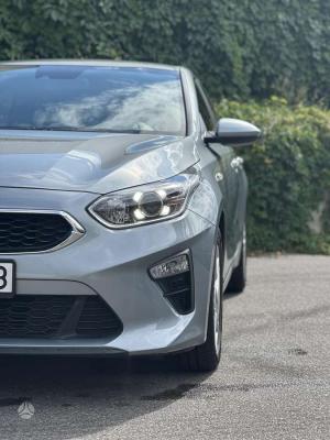 Pelēks Kia Ceed 2021 Viļņa, ar dzinēja tilpumu 1.50 L un nobraukumu 54 tūkst. km par 9900 €, foto 4 vietnē AUTOMOTO.COM.LV
