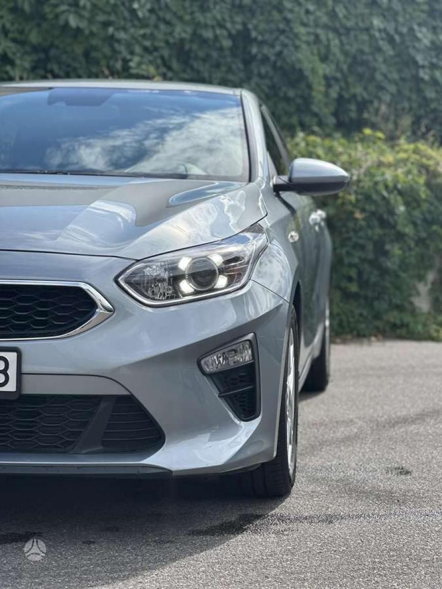 Pelēks Kia Ceed 2021 Viļņa, ar dzinēja tilpumu 1.50 L un nobraukumu 54 tūkst. km par 9900 €, foto 4 vietnē AUTOMOTO.COM.LV