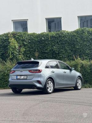 Pelēks Kia Ceed 2021 Viļņa, ar dzinēja tilpumu 1.50 L un nobraukumu 54 tūkst. km par 9900 €, foto 12 vietnē AUTOMOTO.COM.LV