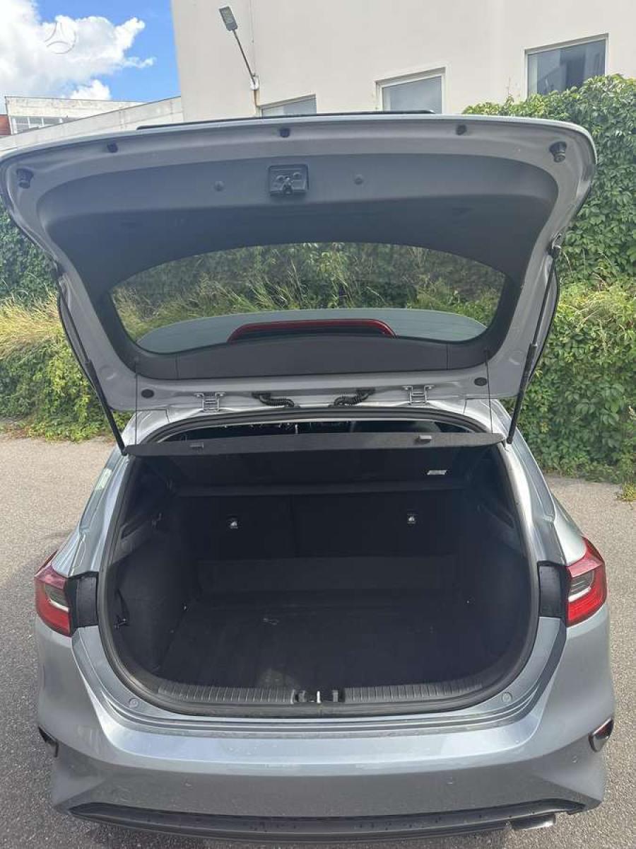 Pelēks Kia Ceed 2021 Viļņa, ar dzinēja tilpumu 1.50 L un nobraukumu 54 tūkst. km par 9900 €, foto 13 vietnē AUTOMOTO.COM.LV