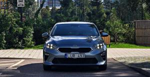 Grey Kia Ceed 2021 in Vilnius, with an engine capacity of 1.50 L and mileage of 54 thousand km for 12990 €, photo 3 on AUTOMOTO.COM.LV
