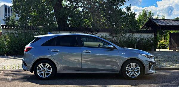 Pelēks Kia Ceed 2021 Viļņa, ar dzinēja tilpumu 1.50 L un nobraukumu 54 tūkst. km par 12990 €, foto 8 vietnē AUTOMOTO.COM.LV
