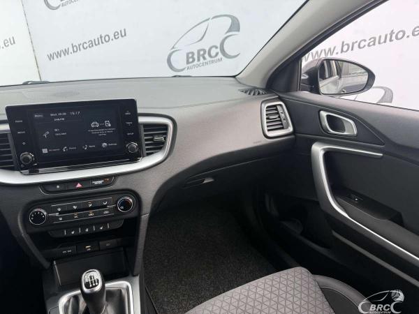 Kia Ceed 2021 Klaipėda vietnē Pelēks Kia Ceed 2021 Klaipėda, ar dzinēja tilpumu 1.00 L un nobraukumu 272 tūkst. km par 7200 €, foto 7 vietnē AUTOMOTO.COM.LV