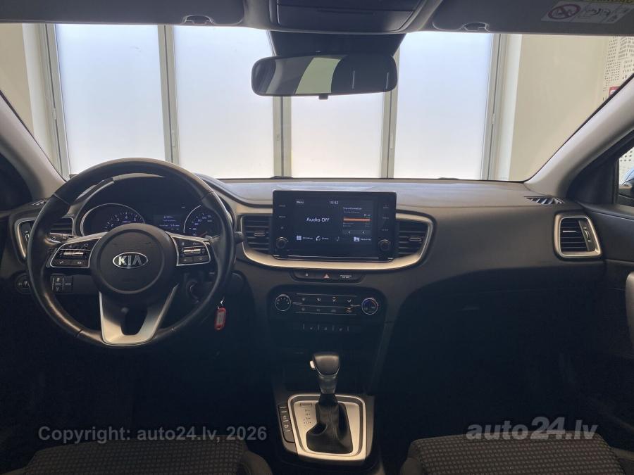 Grey Kia Ceed 2021 in Tallinn, with an engine capacity of 1.50 L and mileage of 106 thousand km for 13900 €, photo 10 on AUTOMOTO.COM.LV