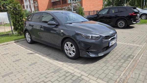Grey Kia Ceed 2021 in Riga, with an engine capacity of 1.50 L and mileage of 47 thousand km for 16500 €, photo 1 on AUTOMOTO.COM.LV