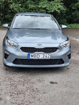 Grey Kia Ceed 2021 in Kaunas, with an engine capacity of 1.00 L and mileage of 41 thousand km for 11500 €, photo 3 on AUTOMOTO.COM.LV