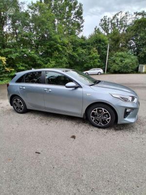 Grey Kia Ceed 2021 in Kaunas, with an engine capacity of 1.00 L and mileage of 41 thousand km for 11500 €, photo 5 on AUTOMOTO.COM.LV