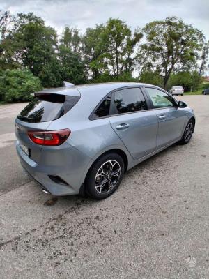 Grey Kia Ceed 2021 in Kaunas, with an engine capacity of 1.00 L and mileage of 41 thousand km for 11500 €, photo 6 on AUTOMOTO.COM.LV