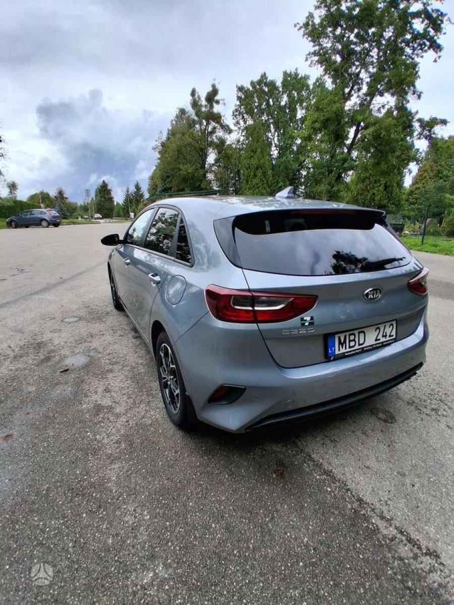 Grey Kia Ceed 2021 in Kaunas, with an engine capacity of 1.00 L and mileage of 41 thousand km for 11500 €, photo 8 on AUTOMOTO.COM.LV
