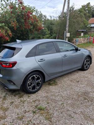 Grey Kia Ceed 2021 in Kaunas, with an engine capacity of 1.00 L and mileage of 41 thousand km for 11500 €, photo 12 on AUTOMOTO.COM.LV