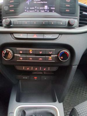 Grey Kia Ceed 2021 in Kaunas, with an engine capacity of 1.00 L and mileage of 41 thousand km for 11500 €, photo 22 on AUTOMOTO.COM.LV