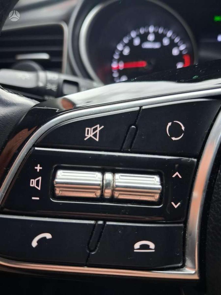 Grey Kia Ceed 2021 in Kaunas, with an engine capacity of 1.00 L and mileage of 41 thousand km for 11500 €, photo 24 on AUTOMOTO.COM.LV
