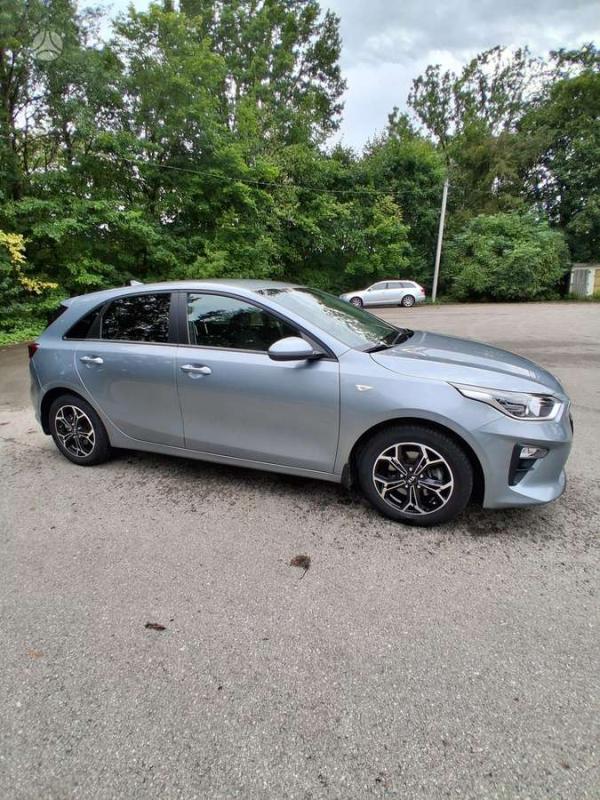 Grey Kia Ceed 2021 in Kaunas, with an engine capacity of 1.00 L and mileage of 41 thousand km for 11500 €, photo 5 on AUTOMOTO.COM.LV