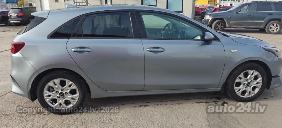 Pelēks Kia Ceed 2021 Tallina, ar dzinēja tilpumu 1.50 L un nobraukumu 40 tūkst. km par 14990 €, foto 5 vietnē AUTOMOTO.COM.LV