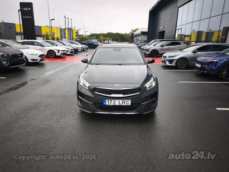 Grey Kia Ceed 2021 in Tallinn, with an engine capacity of 1.50 L and mileage of 62 thousand km for 18900 €, photo 3 on AUTOMOTO.COM.LV