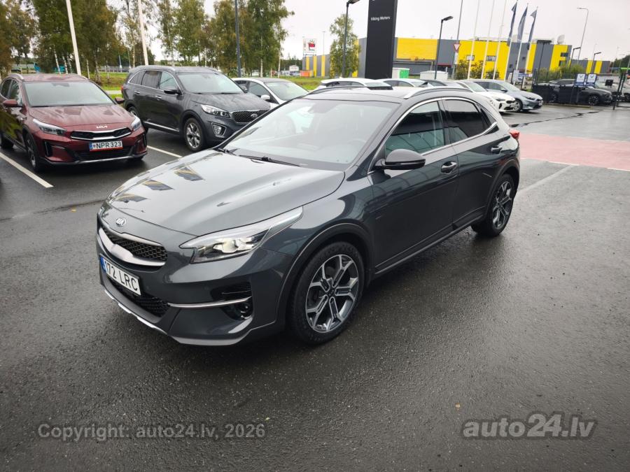 Grey Kia Ceed 2021 in Tallinn, with an engine capacity of 1.50 L and mileage of 62 thousand km for 18900 €, photo 4 on AUTOMOTO.COM.LV