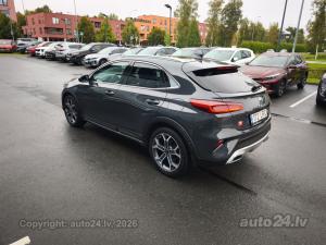 Grey Kia Ceed 2021 in Tallinn, with an engine capacity of 1.50 L and mileage of 62 thousand km for 18900 €, photo 5 on AUTOMOTO.COM.LV