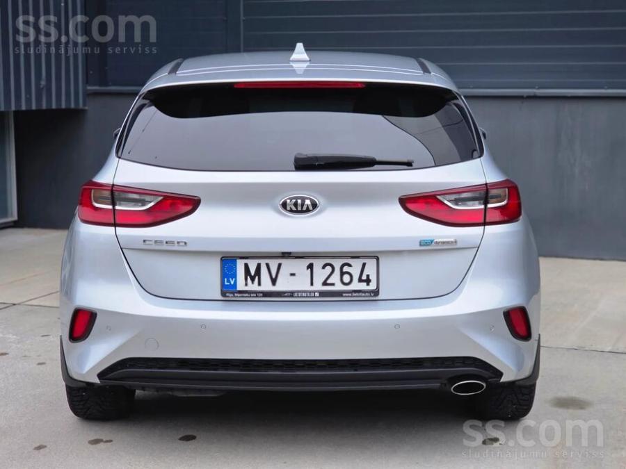Grey Kia Ceed 2021 in Riga, with an engine capacity of 1.60 L and mileage of 152 thousand km for 9600 €, photo 18 on AUTOMOTO.COM.LV