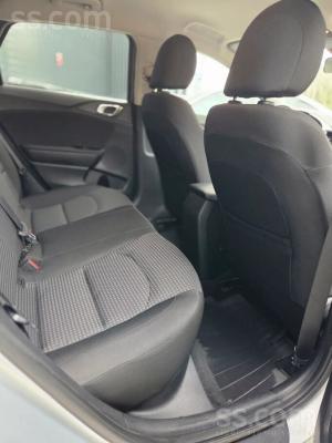 Grey Kia Ceed 2021 in Riga, with an engine capacity of 1.60 L and mileage of 152 thousand km for 9600 €, photo 22 on AUTOMOTO.COM.LV
