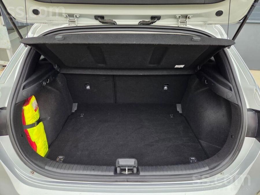 Grey Kia Ceed 2021 in Riga, with an engine capacity of 1.60 L and mileage of 152 thousand km for 9600 €, photo 23 on AUTOMOTO.COM.LV