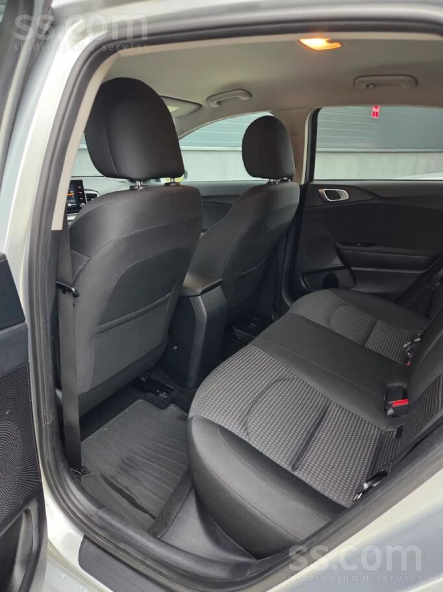 Grey Kia Ceed 2021 in Riga, with an engine capacity of 1.60 L and mileage of 152 thousand km for 9600 €, photo 27 on AUTOMOTO.COM.LV