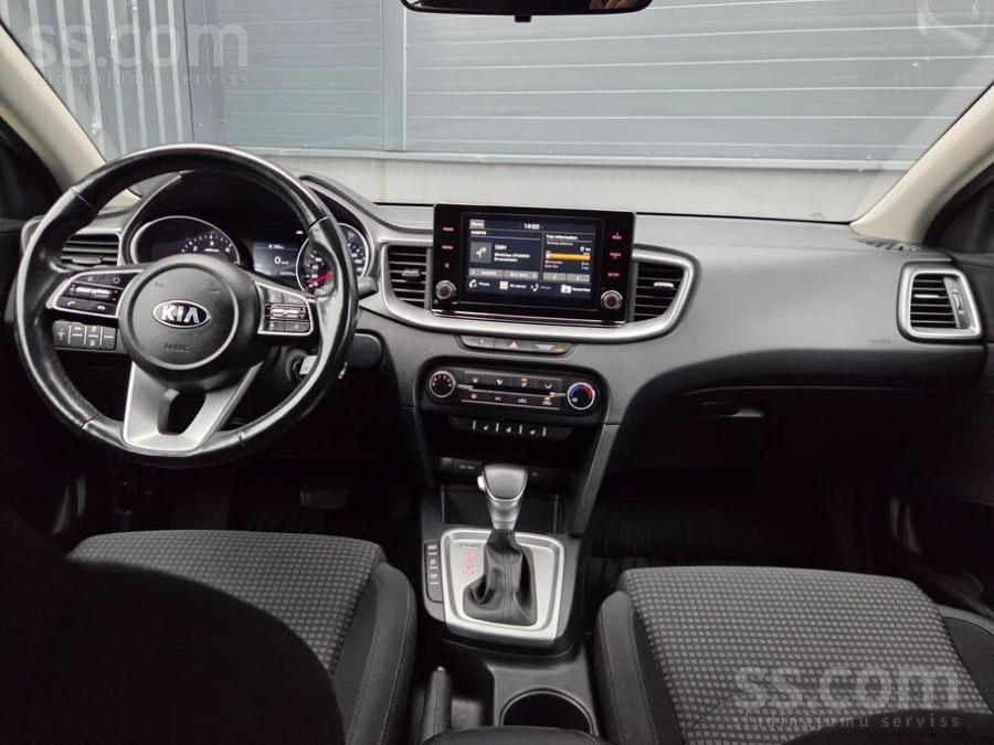 Grey Kia Ceed 2021 in Riga, with an engine capacity of 1.60 L and mileage of 152 thousand km for 9600 €, photo 32 on AUTOMOTO.COM.LV