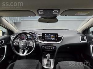 Grey Kia Ceed 2021 in Riga, with an engine capacity of 1.60 L and mileage of 152 thousand km for 9600 €, photo 35 on AUTOMOTO.COM.LV