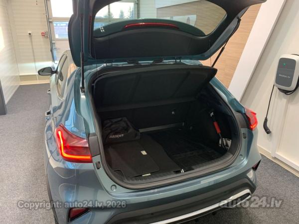 Grey Kia Ceed 2022 in Rakvere, with an engine capacity of 1.50 L and mileage of 55 thousand km for 18500 €, photo 11 on AUTOMOTO.COM.LV