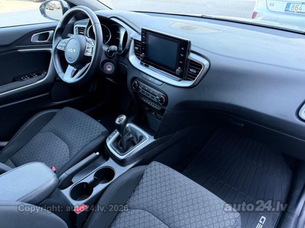 Pelēks Kia Ceed 2022 Tallina, ar dzinēja tilpumu 1.50 L un nobraukumu 84 tūkst. km par 13900 €, foto 4 vietnē AUTOMOTO.COM.LV