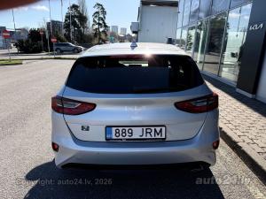 Pelēks Kia Ceed 2022 Tallina, ar dzinēja tilpumu 1.50 L un nobraukumu 68 tūkst. km par 14900 €, foto 4 vietnē AUTOMOTO.COM.LV