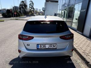 Pelēks Kia Ceed 2022 Tallina, ar dzinēja tilpumu 1.50 L un nobraukumu 89 tūkst. km par 13900 €, foto 4 vietnē AUTOMOTO.COM.LV