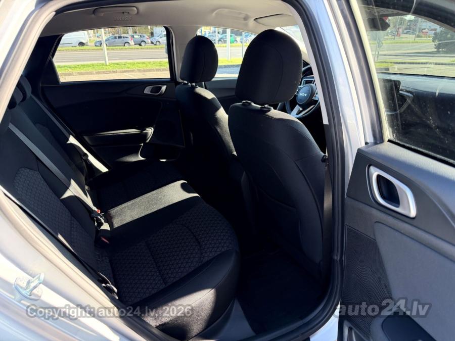 Pelēks Kia Ceed 2022 Tallina, ar dzinēja tilpumu 1.50 L un nobraukumu 89 tūkst. km par 13900 €, foto 6 vietnē AUTOMOTO.COM.LV