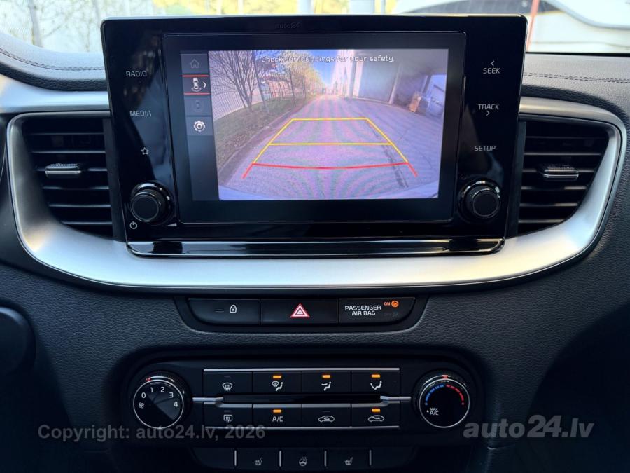 Pelēks Kia Ceed 2022 Tallina, ar dzinēja tilpumu 1.50 L un nobraukumu 89 tūkst. km par 13900 €, foto 10 vietnē AUTOMOTO.COM.LV