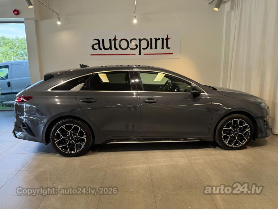 Grey Kia Ceed 2022 in Tallinn, with an engine capacity of 1.50 L and mileage of 84 thousand km for 20900 €, photo 7 on AUTOMOTO.COM.LV