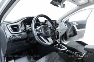 Grey Kia Ceed 2022 in Tallinn, with an engine capacity of 1.50 L and mileage of 5 thousand km for 17990 €, photo 12 on AUTOMOTO.COM.LV