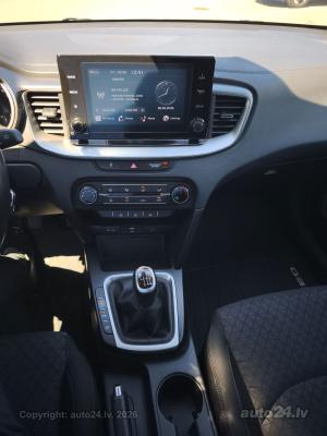 Pelēks Kia Ceed 2022 Tallina, ar dzinēja tilpumu 1.50 L un nobraukumu 74 tūkst. km par 13900 €, foto 11 vietnē AUTOMOTO.COM.LV