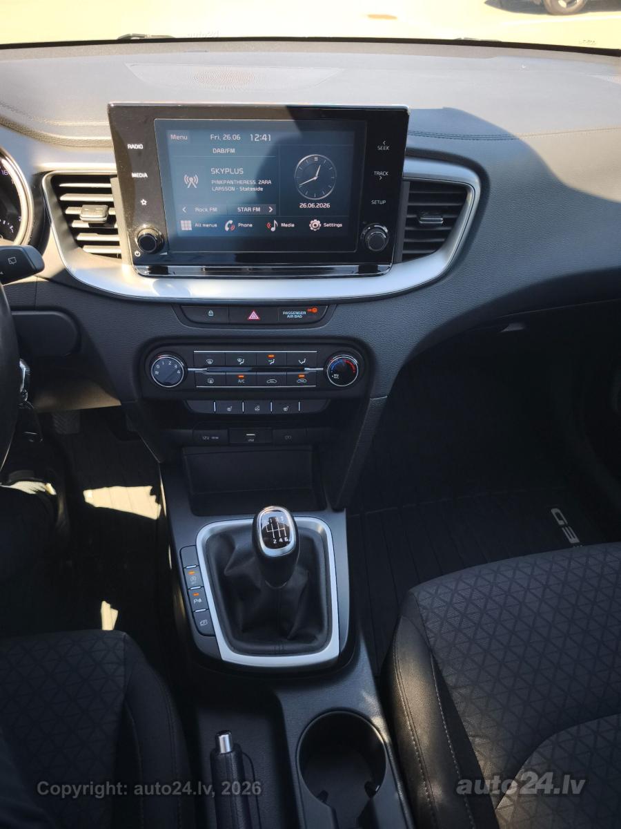 Pelēks Kia Ceed 2022 Tallina, ar dzinēja tilpumu 1.50 L un nobraukumu 74 tūkst. km par 13900 €, foto 11 vietnē AUTOMOTO.COM.LV
