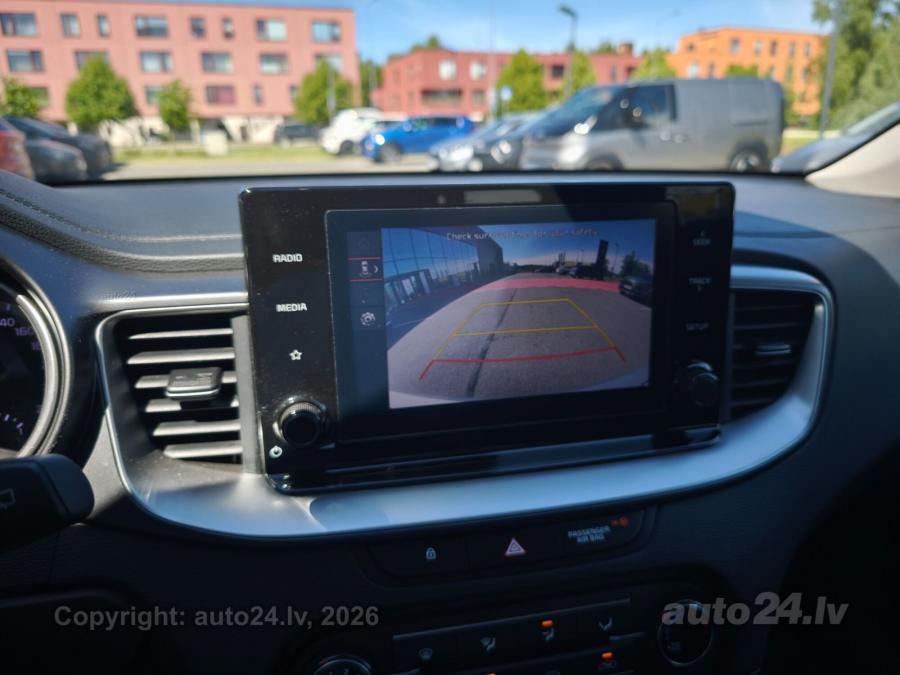 Pelēks Kia Ceed 2022 Tallina, ar dzinēja tilpumu 1.50 L un nobraukumu 74 tūkst. km par 13900 €, foto 12 vietnē AUTOMOTO.COM.LV