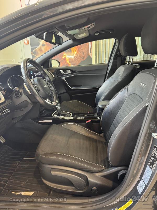 Grey Kia Ceed 2022 in Paide, with an engine capacity of 1.50 L and mileage of 141 thousand km for 19200 €, photo 6 on AUTOMOTO.COM.LV