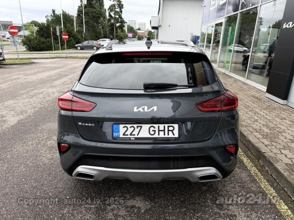 Pelēks Kia Ceed 2022 Tallina, ar dzinēja tilpumu 1.50 L un nobraukumu 73 tūkst. km par 20900 €, foto 3 vietnē AUTOMOTO.COM.LV