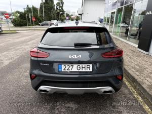 Grey Kia Ceed 2022 in Tallinn, with an engine capacity of 1.50 L and mileage of 73 thousand km for 20900 €, photo 4 on AUTOMOTO.COM.LV