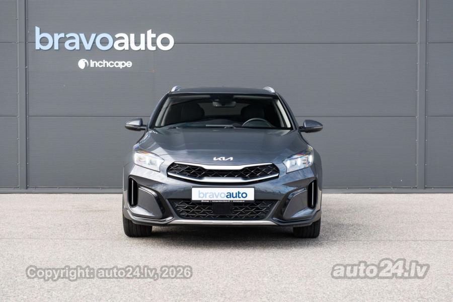 Grey Kia Ceed 2022 in Tartu, with an engine capacity of 1.50 L and mileage of 64 thousand km for 21900 €, photo 3 on AUTOMOTO.COM.LV