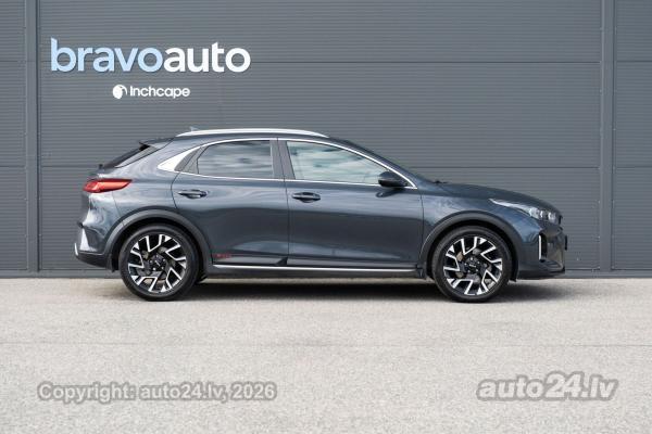 Grey Kia Ceed 2022 in Tartu, with an engine capacity of 1.50 L and mileage of 64 thousand km for 21900 €, photo 4 on AUTOMOTO.COM.LV