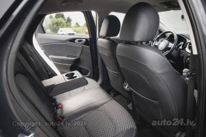 Grey Kia Ceed 2022 in Tartu, with an engine capacity of 1.50 L and mileage of 64 thousand km for 21900 €, photo 15 on AUTOMOTO.COM.LV
