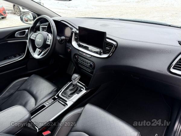 Pelēks Kia Ceed 2023 Tallina, ar dzinēja tilpumu 1.50 L un nobraukumu 172 tūkst. km par 19900 €, foto 4 vietnē AUTOMOTO.COM.LV